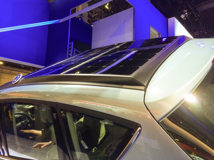 Ford C-Max Solar Energi Can Charge Exclusively By Sun - Motor Review