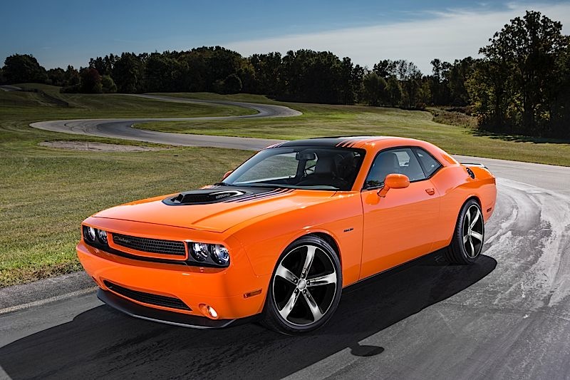 2014 Dodge Challenger: Shaker Adds Looks and Performance - Motor Review